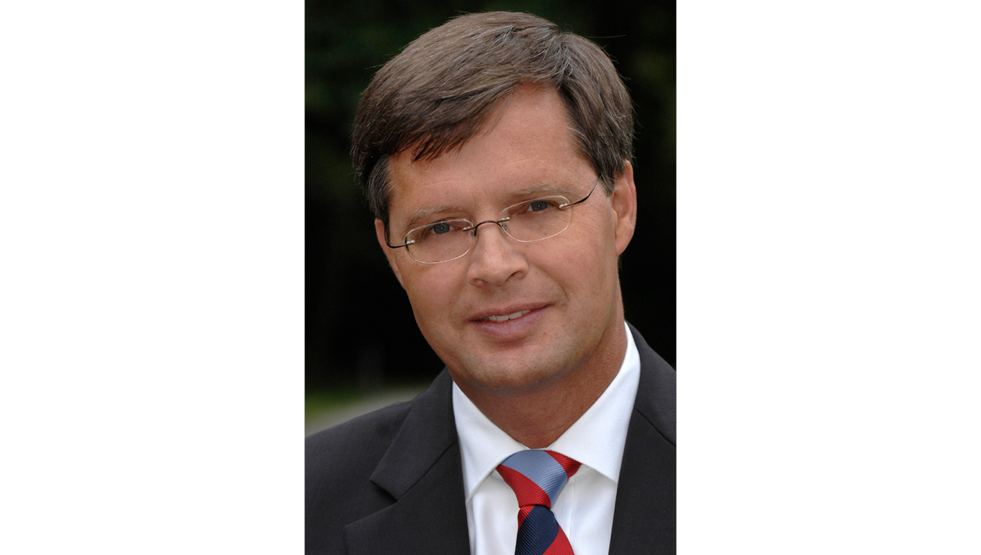 Prof. Jan Peter Balkenende awarded the ‘Star of Romania’ | Erasmus ...