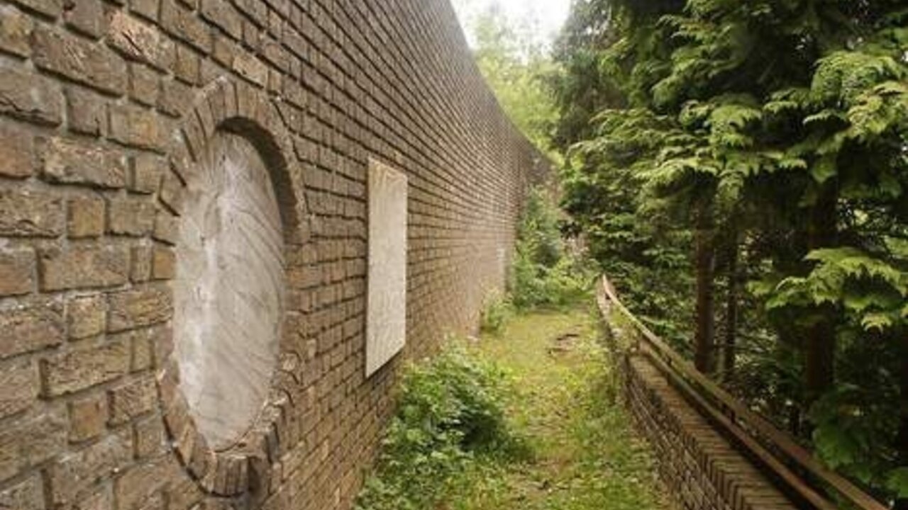 Kees Ribbens talks about perpetrator-heritage in Trouw | Erasmus ...