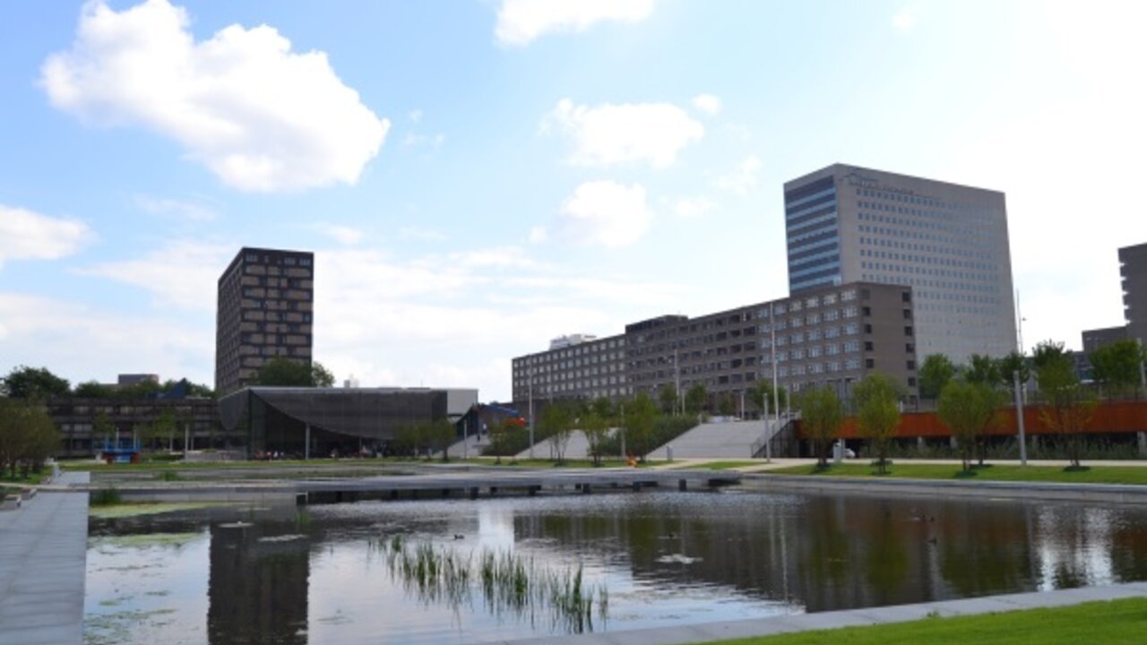 Erasmus Universiteit partner van InnovationQuarter | Erasmus University ...