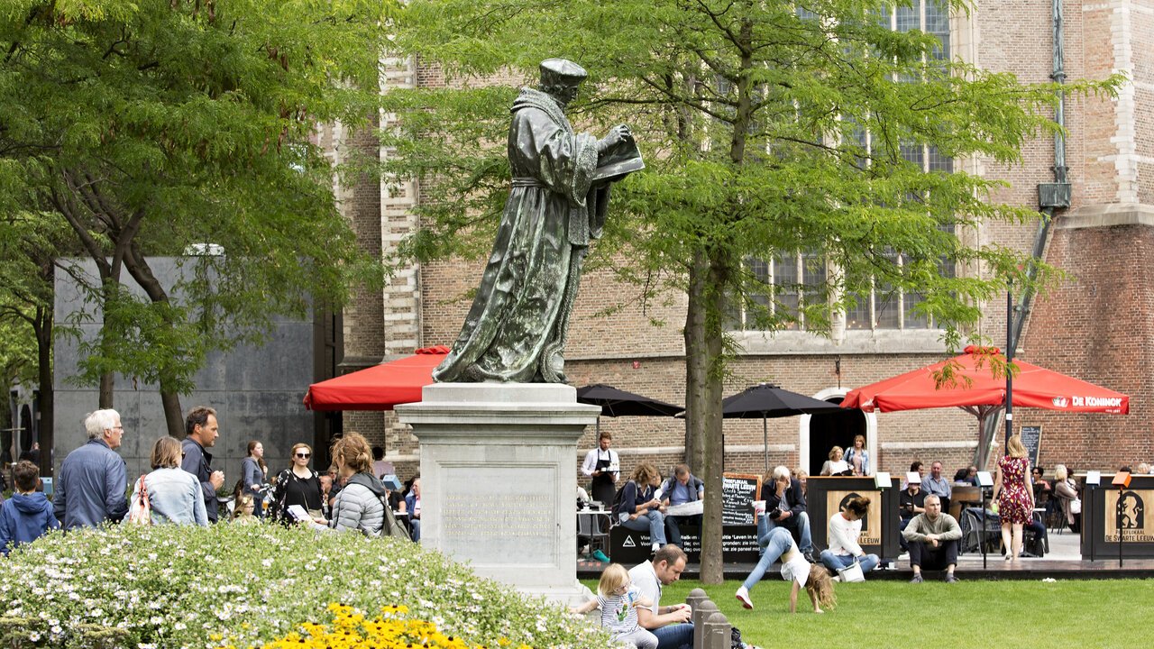 400 jaar standbeeld Erasmus | Erasmus University Rotterdam