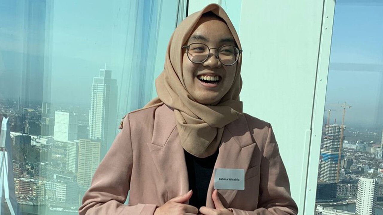 Interview Rahma | Erasmus School of Economics | Erasmus University ...