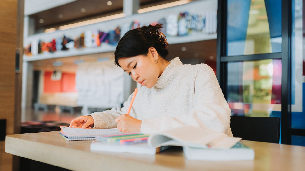 Scoring well on first exams extremely important for study success ...