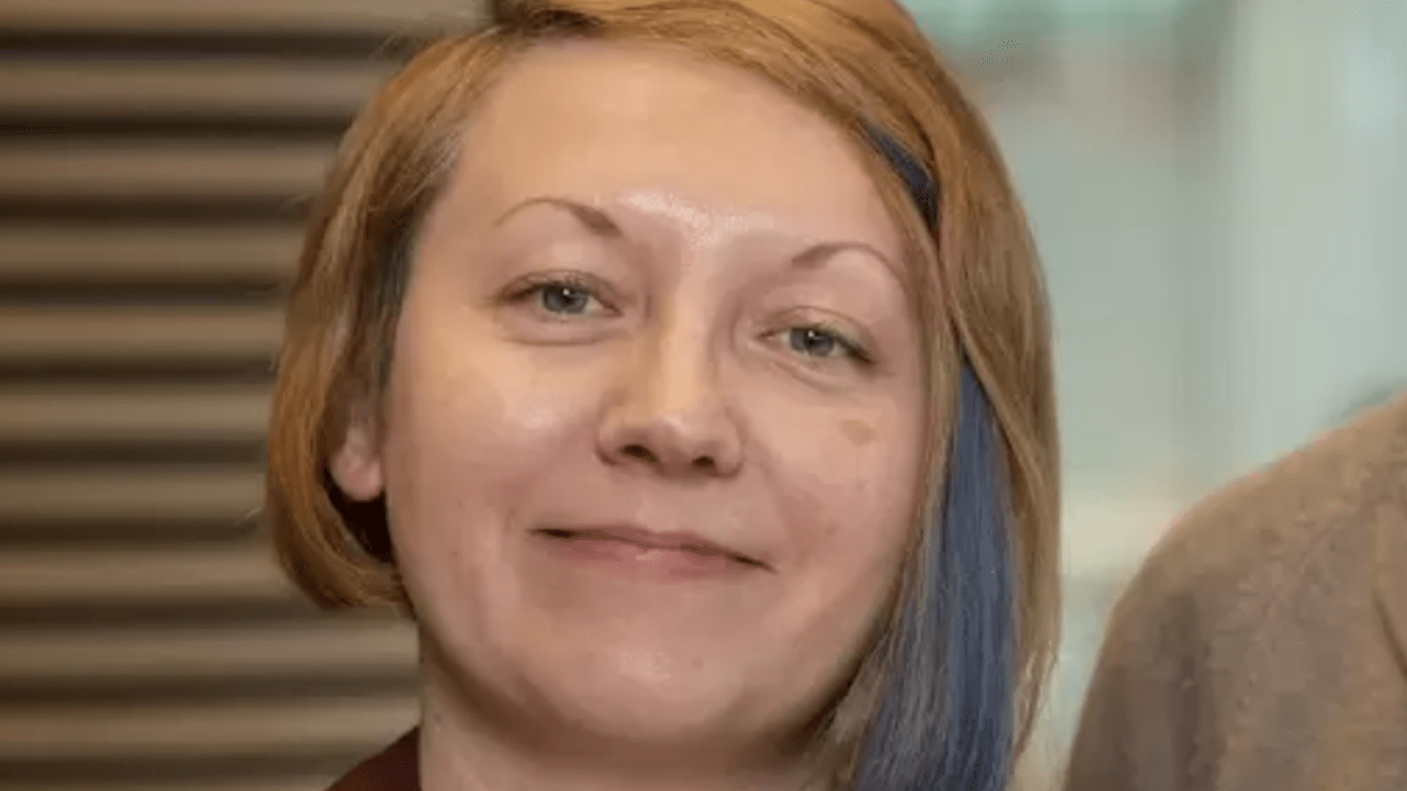 Improving student knowledge and skills in qualitative data analysis via ...