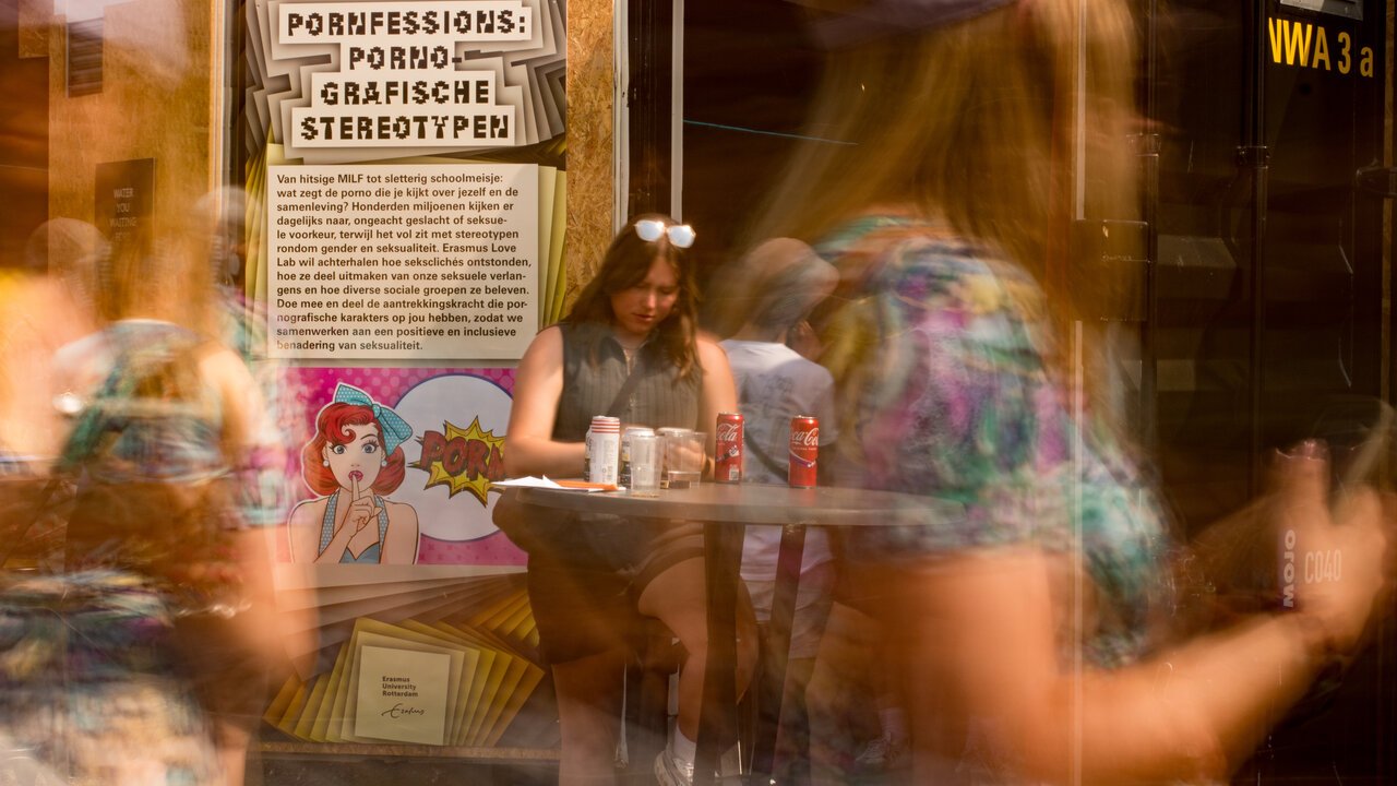 Breaking taboos by watching porn for science | Erasmus University Rotterdam