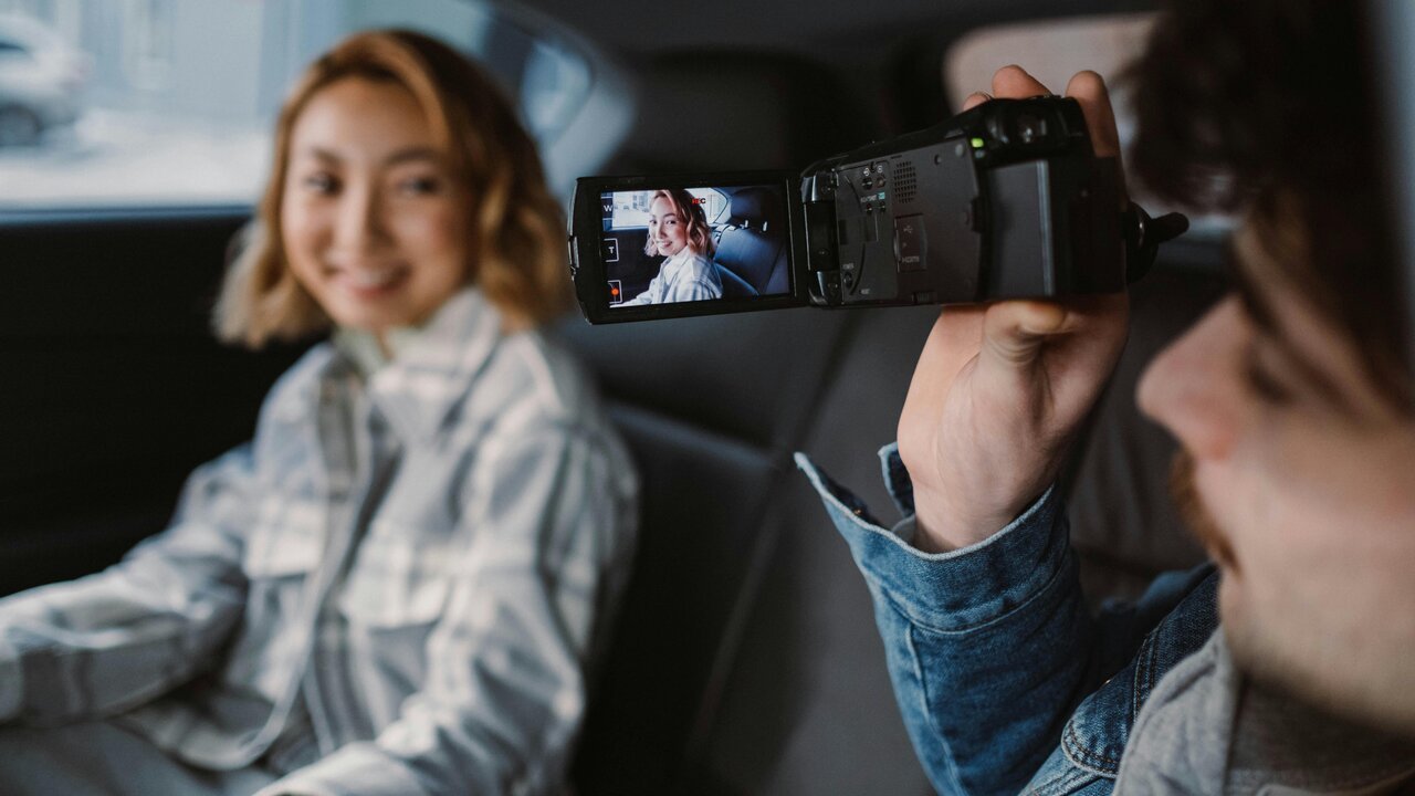 Older Chinese Vloggers Redefine Digital Care Through Short Videos ...