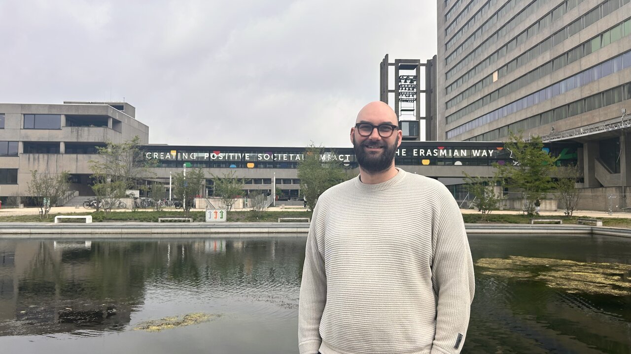 Rijk én arm haken af: groeit Nederland uit elkaar? | Erasmus University ...