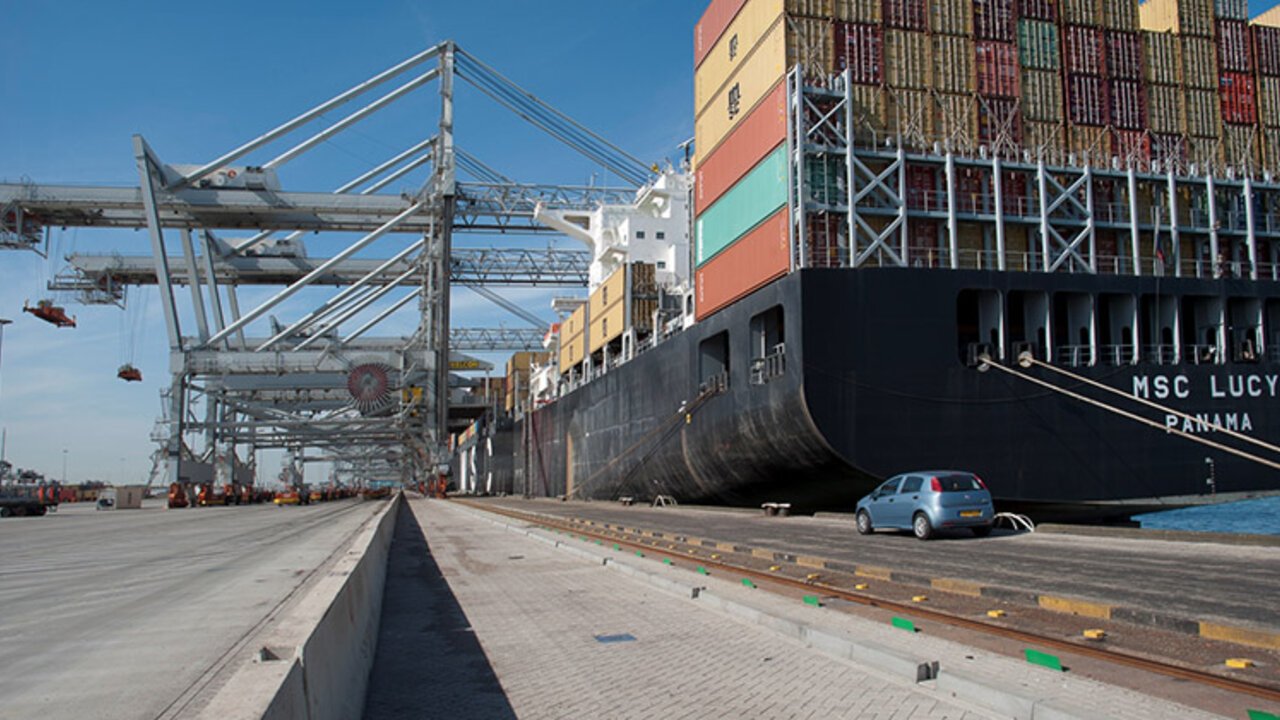 Outport and Hinterland. Rotterdam Business and the Ruhr, 1870-2000 ...