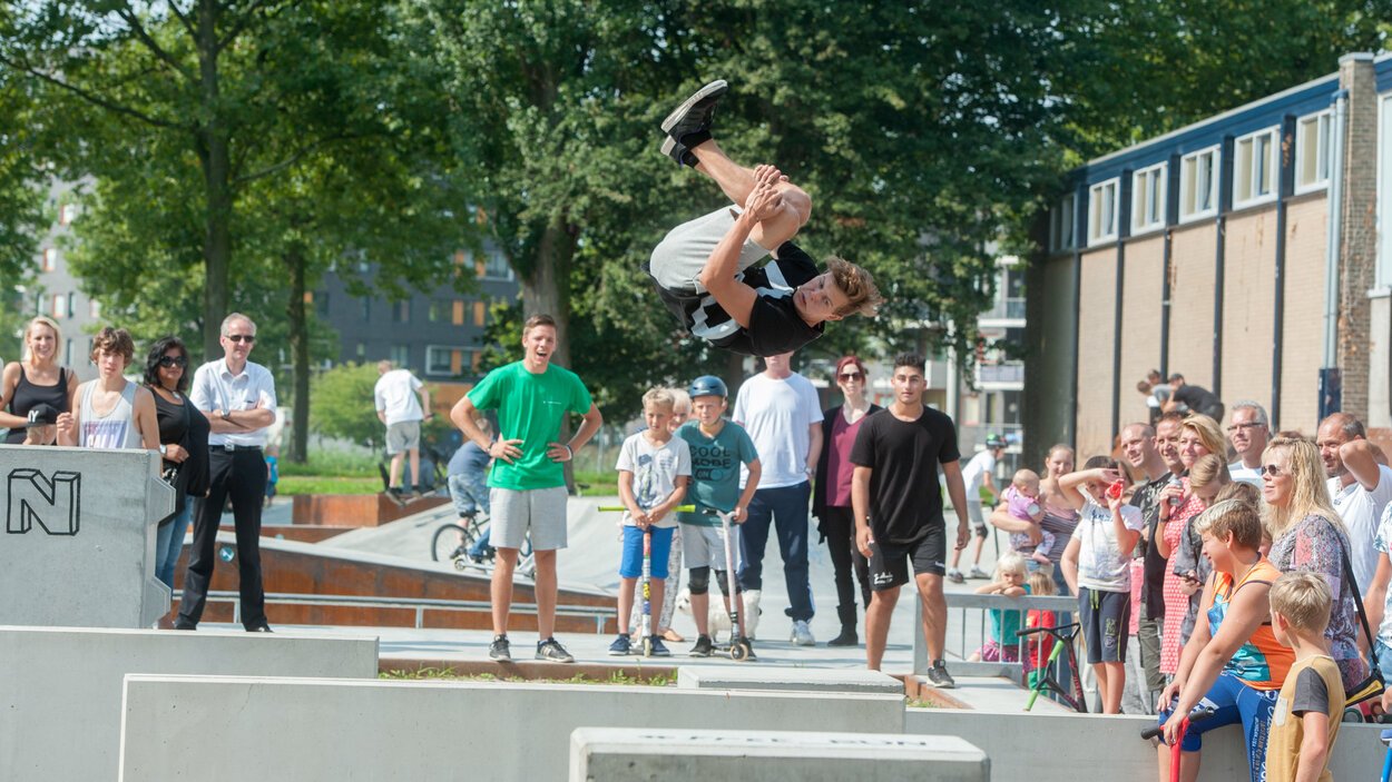 (Suzanne) SW van de Groep | Erasmus University Rotterdam