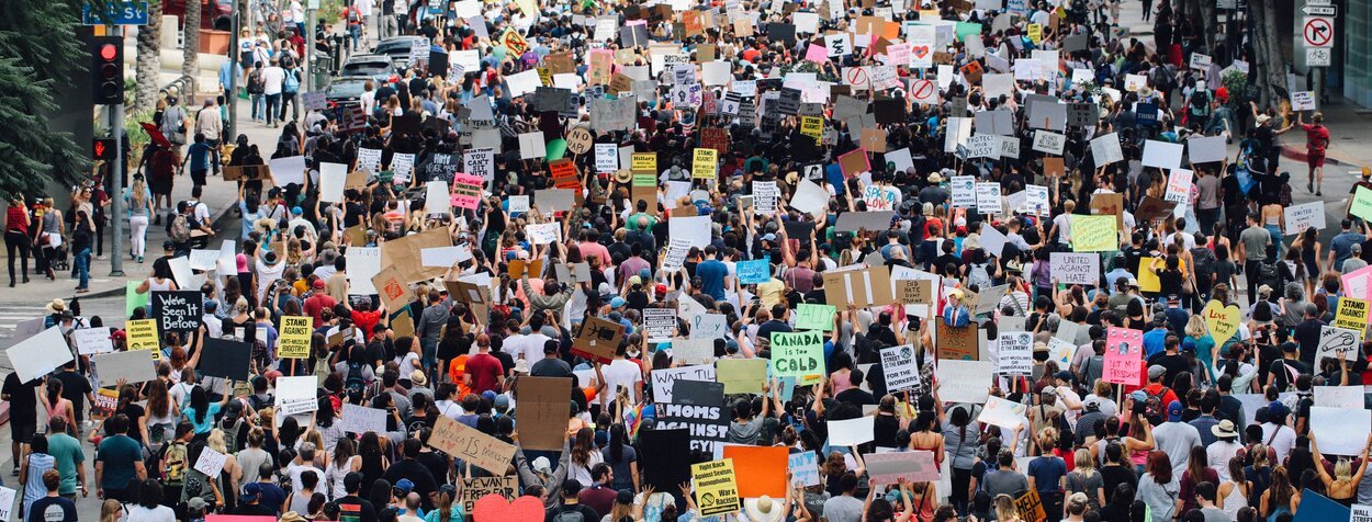 Social Conflicts and Group Differences - Education | Erasmus School of ...