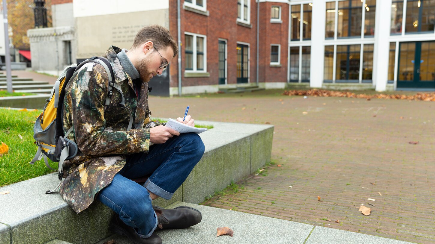 Why study Bachelor Dual Degree in Arts and Sciences | Erasmus ...